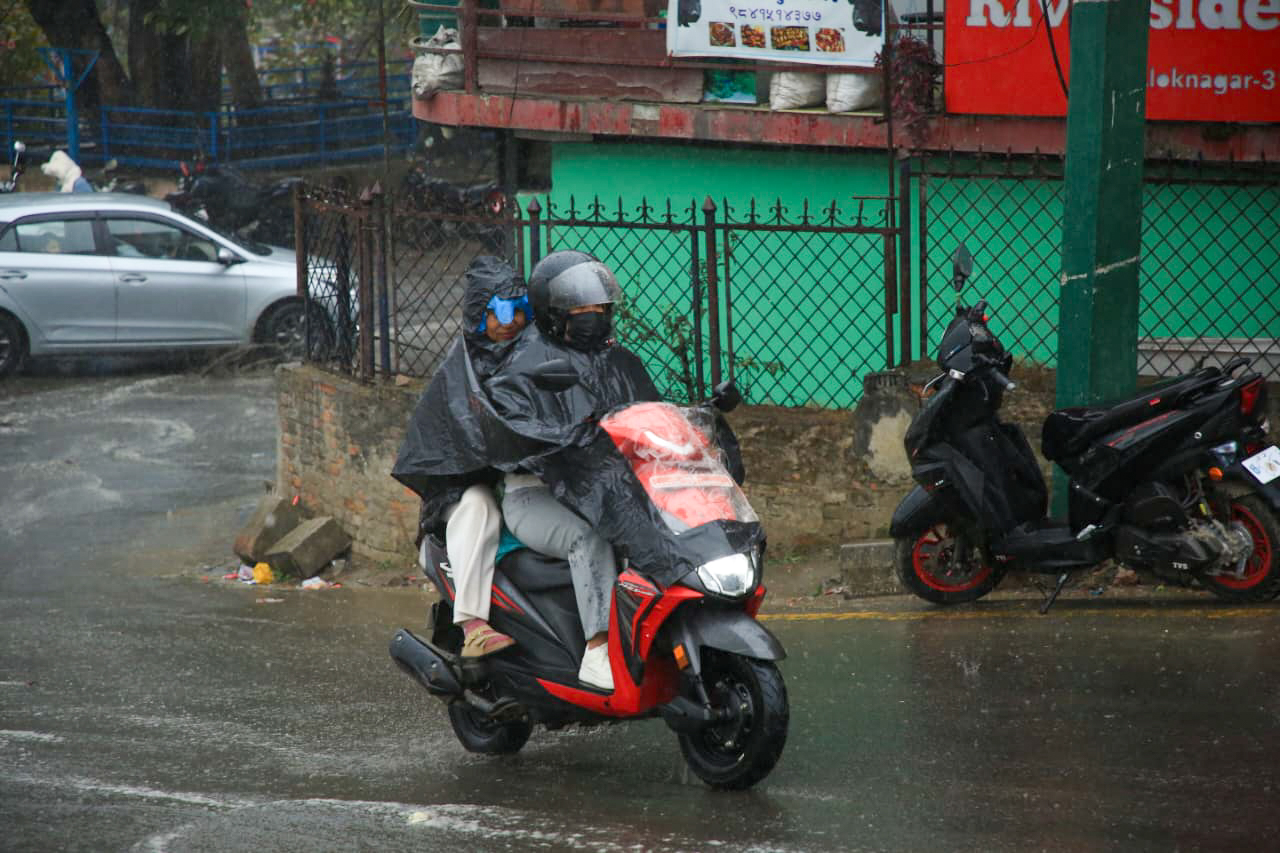 Rain in Kathmandu Valley (Photos)